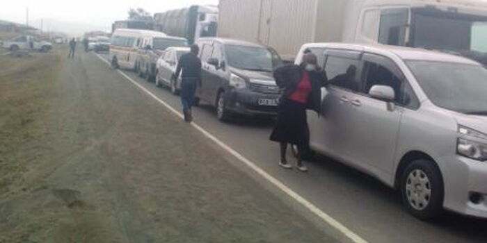 Motorists Stranded in 10KM Traffic Snarl-up on Mai Mahiu-Narok Road ... Motorists Stranded in 10KM Traffic Snarl-up on Mai Mahiu-Narok Road ...